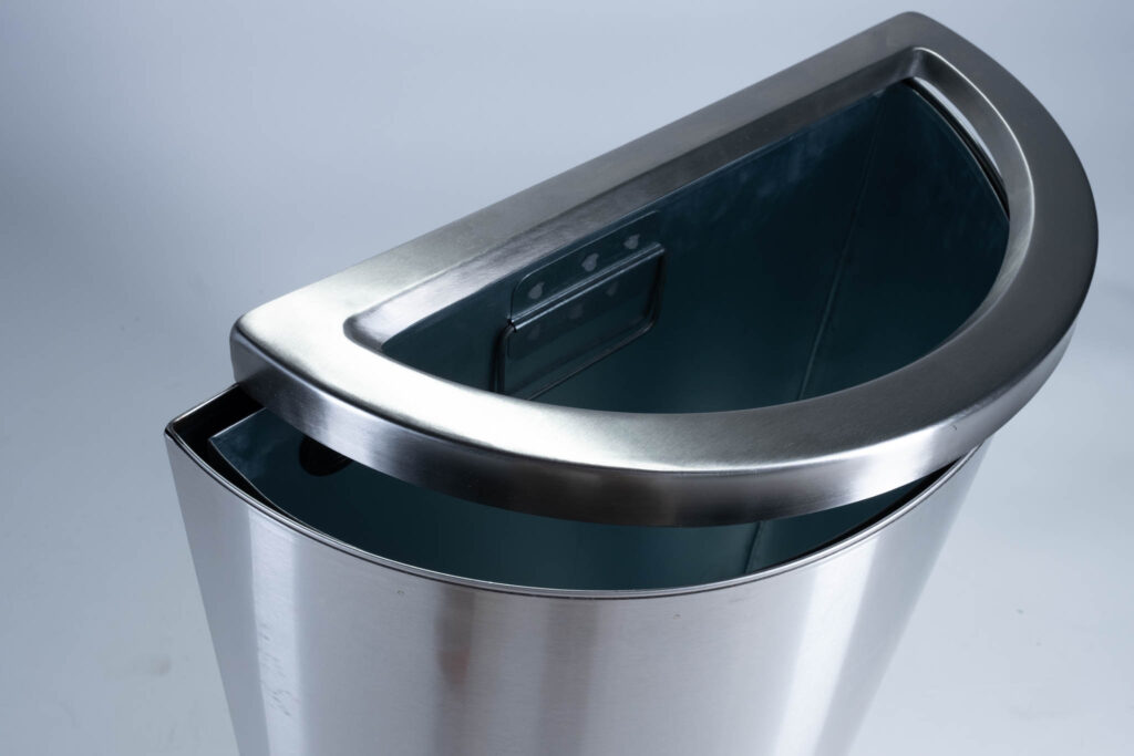 Waste Container - Half Moon 15 Gallon